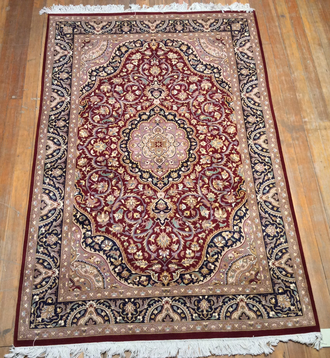 Nian 7 x 4.7 – Zephyr Rugs